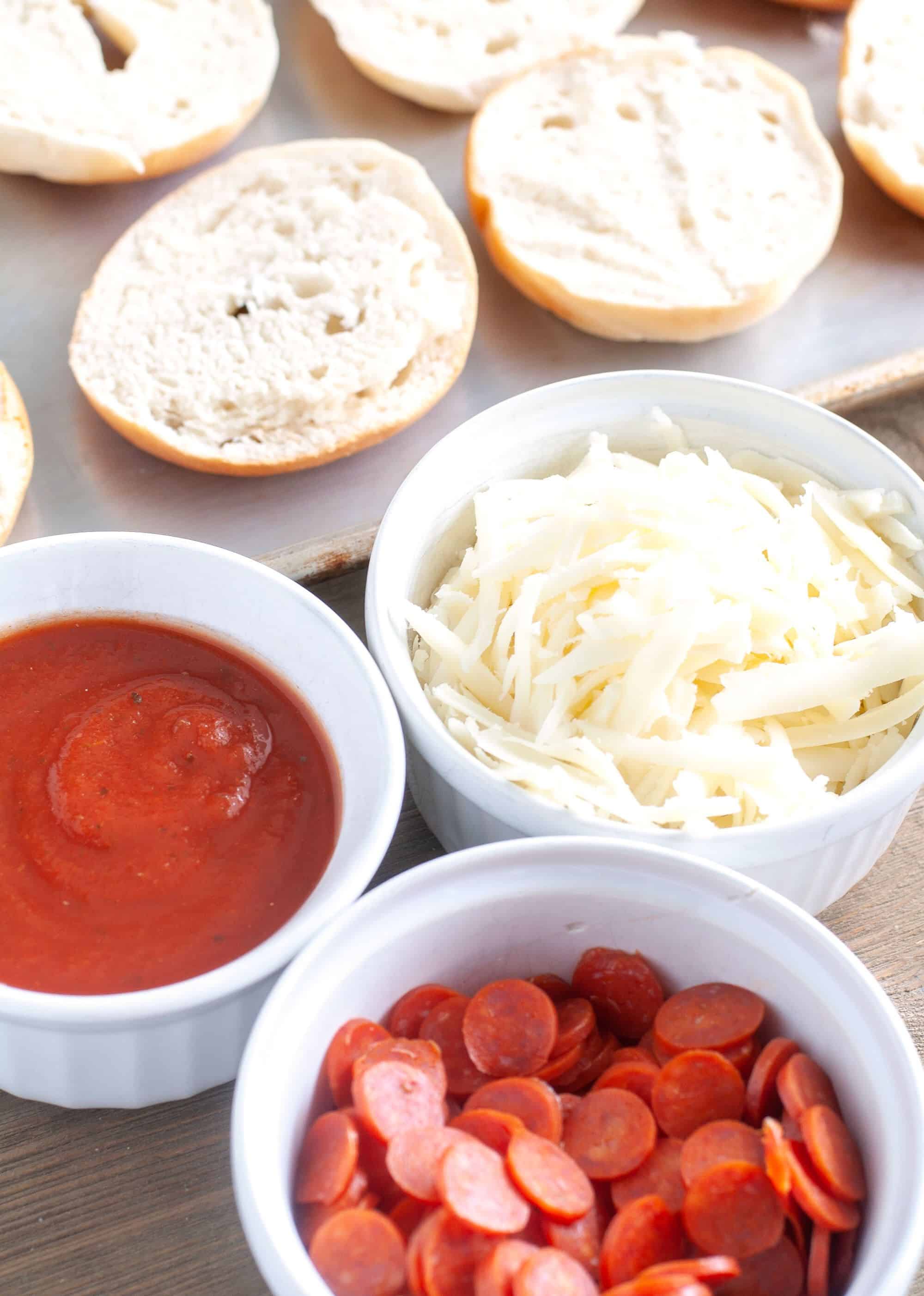 Pizza Bagels - Food Lovin Family