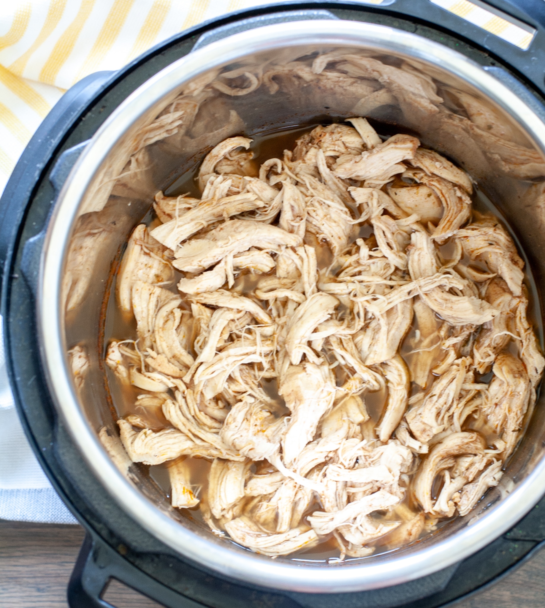 Instant Pot Pulled Chicken - Food Lovin Family