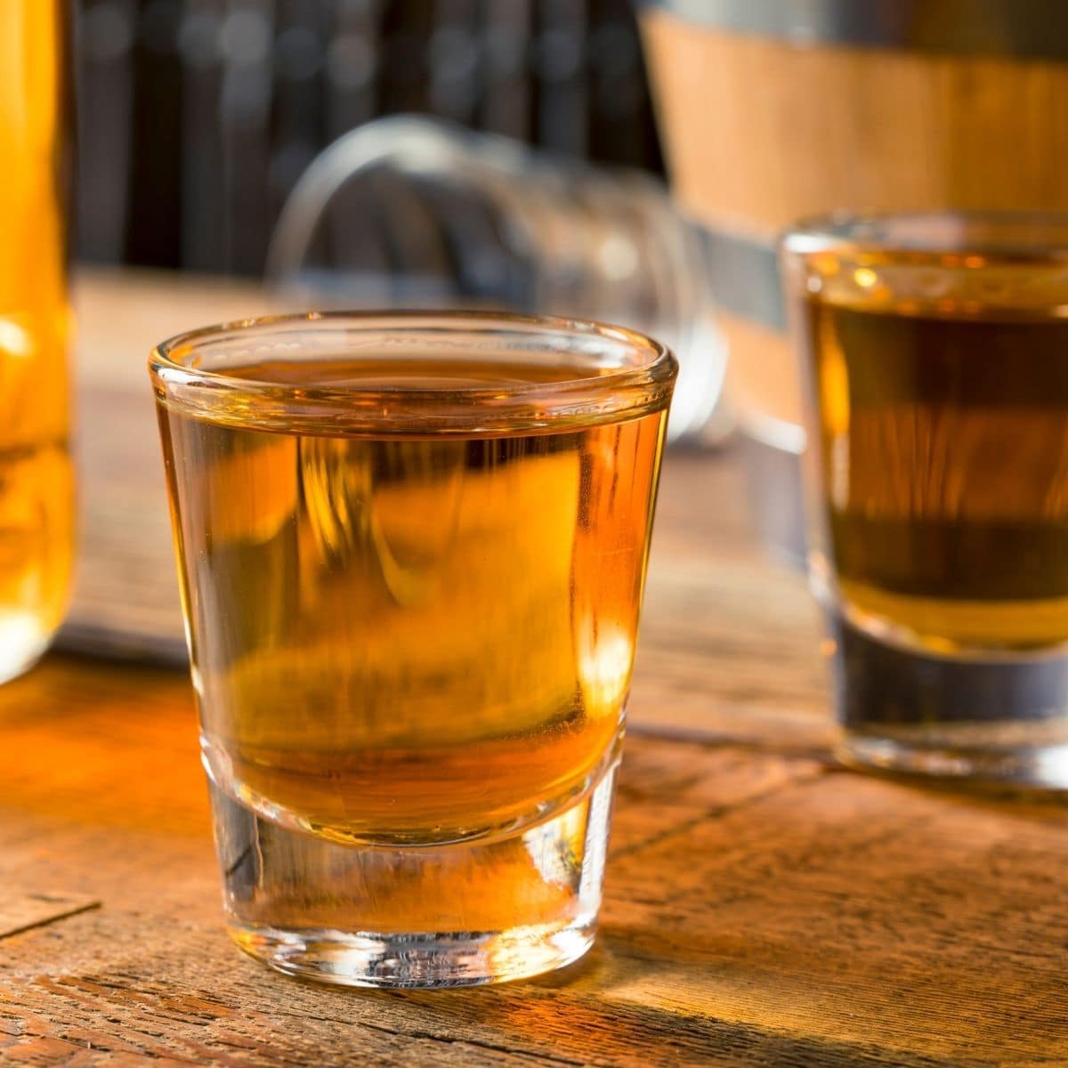 How Many ML In A Shot? How Many Ounces In A Shot? - Food Lovin Family