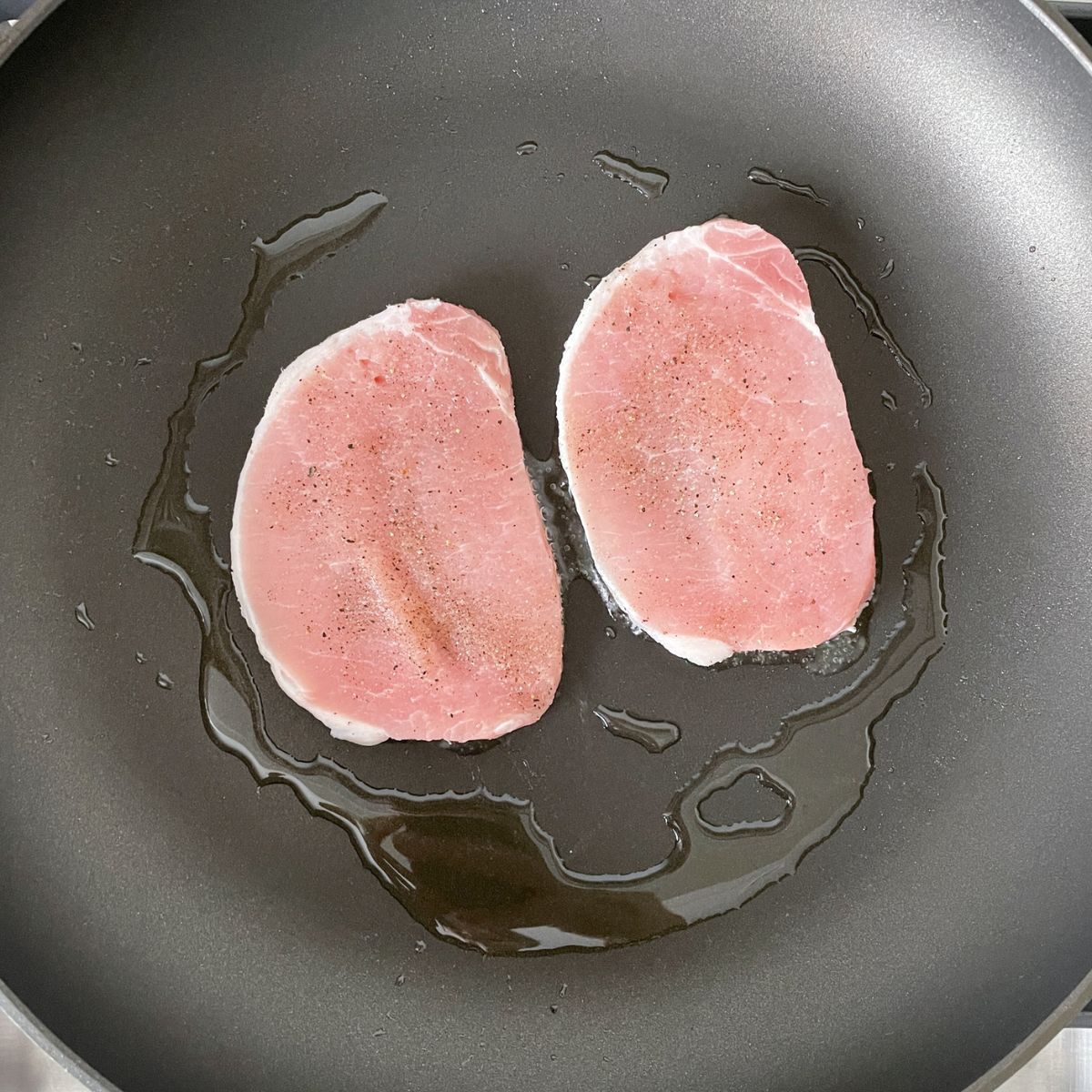 How To Cook Thin Pork Chops - Fast And Easy - Food Lovin Family