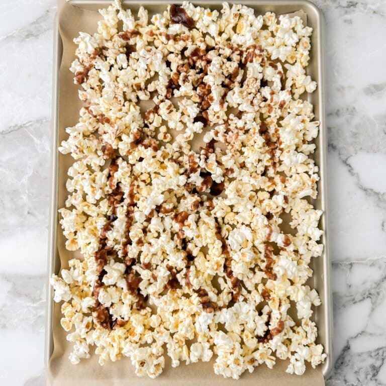 Cinnamon Sugar Popcorn Recipe - Food Lovin Family