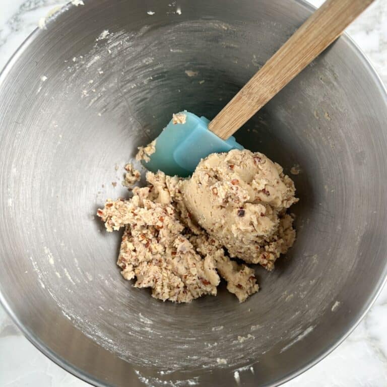 Pecan Balls - Food Lovin Family