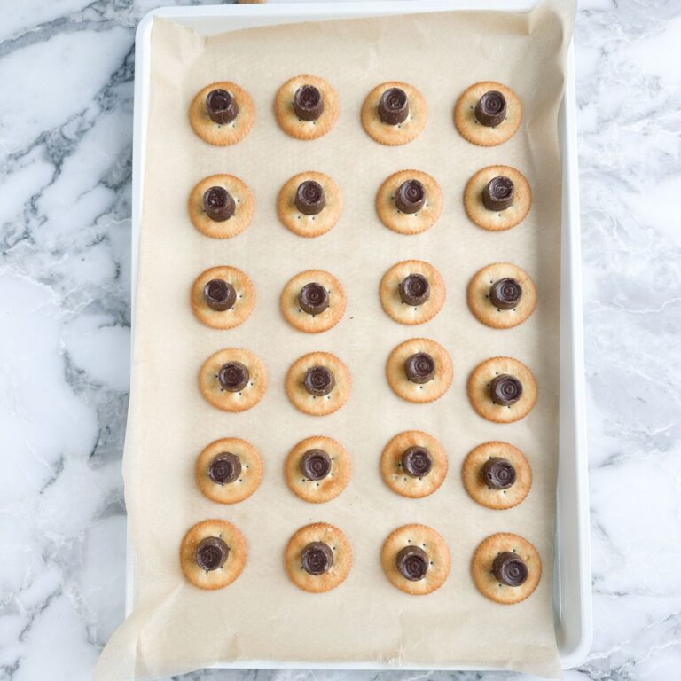 Rolo Stuffed Ritz Crackers - Food Lovin Family